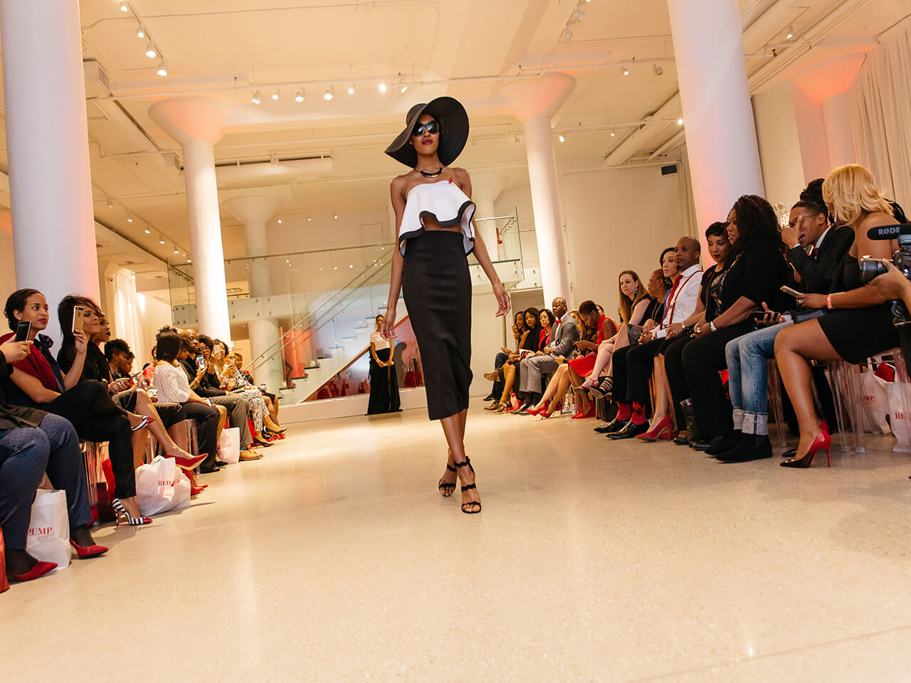 Fashion Show Event Space In Chicago Chez Event Venue